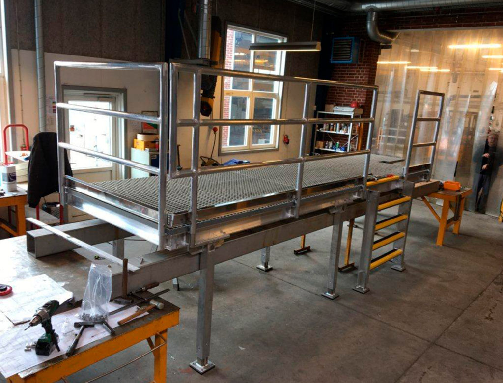 Service access platform at AHU unit » Sea Cabin